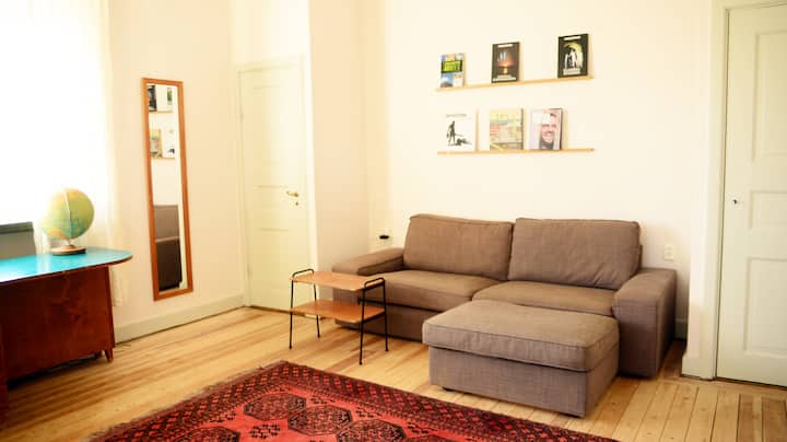 Fin Rum Uthyres Längre Period, Sekelskiftesvåning. - Stockholm