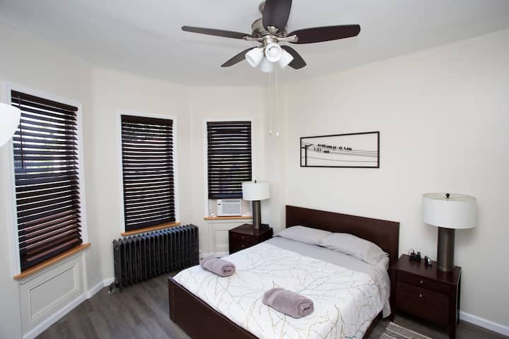 Vibrant & Bright 3 B/d, Deck, Parking 25 Mins Nyc! - New Jersey