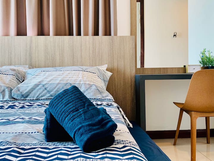 Pd Waterfront Seaview Unit ( Up To 3 Pax) - Port Dickson