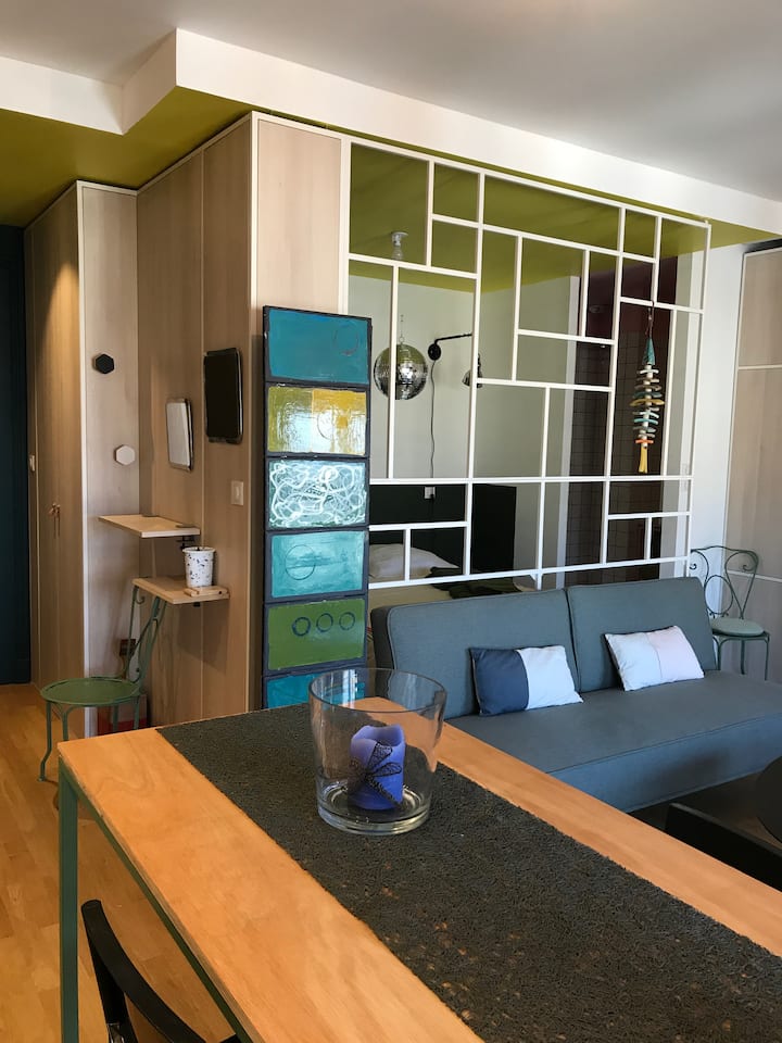 Charmant 35 M2 Vue Lac Dans Un Palace Centre Ville - Aix-les-Bains