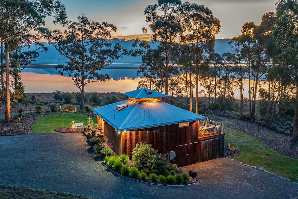 Eggs and Bacon Bay, Australia Vacation Rentals - Airbnb