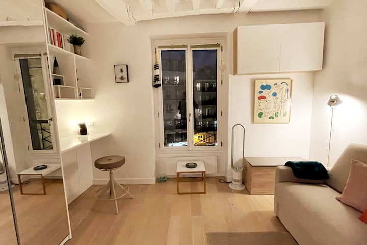 Charming 1 Bedroom Apartment In The Heart Of Paris - Paris