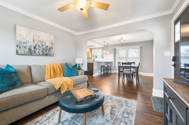 Strongsville Slumber Spot, Updated & Central - Berea, OH