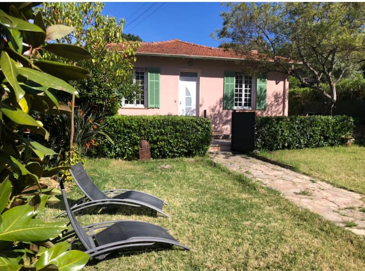 La Petite Maison "Rosa Confetto" - Juan les Pins