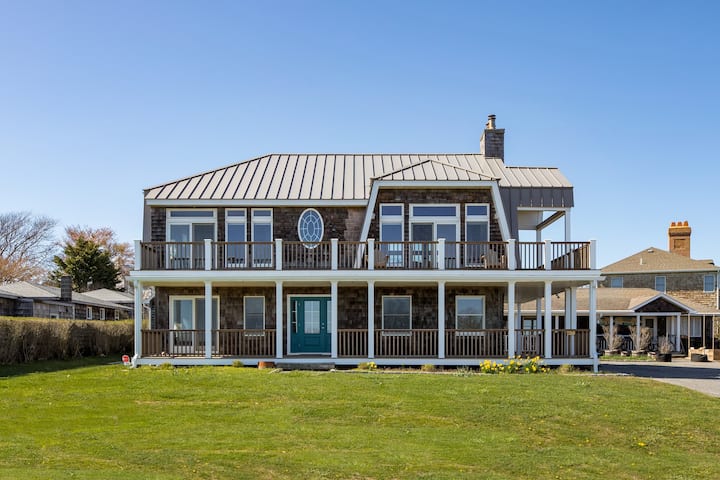 Beach Front House - Montauk, NY