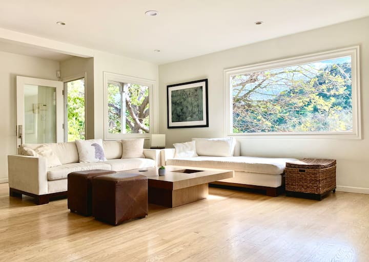 The Laurelmont With Canyon Views And Hot Tub - Harvard Heights - Los Angeles