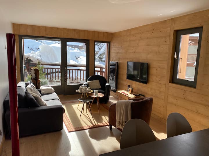 Chaleureux Appartement, Au Pied Des Pistes. - Megève