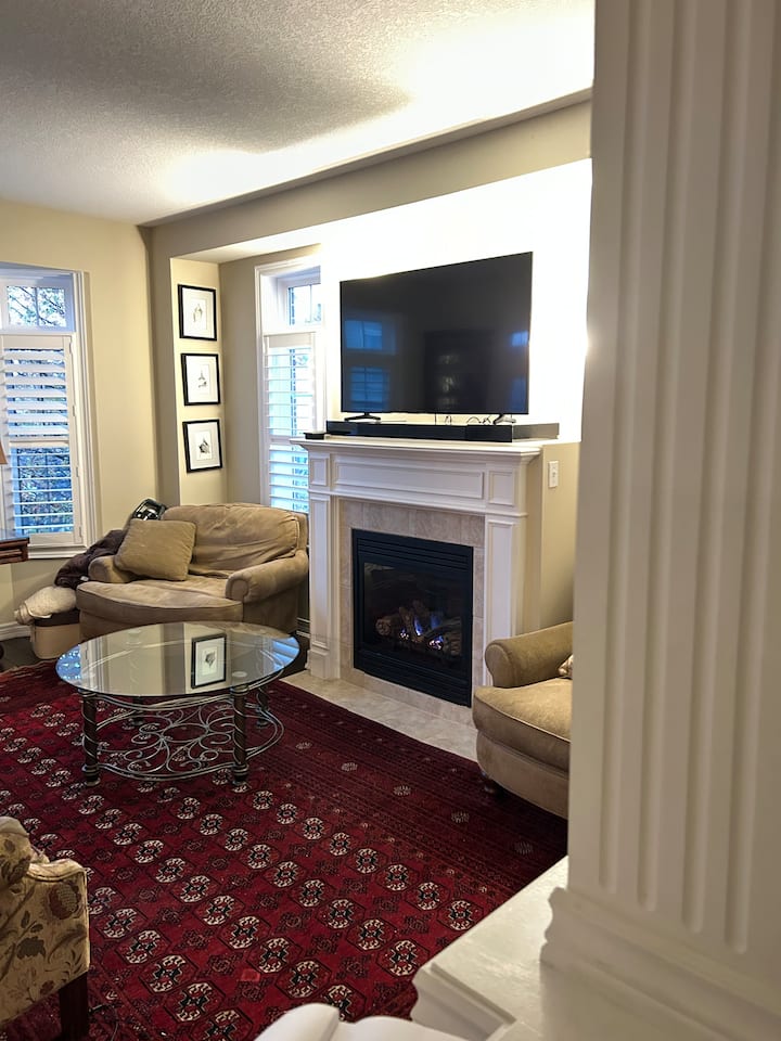 Perfect Family Home In Waterdown - Grimsby