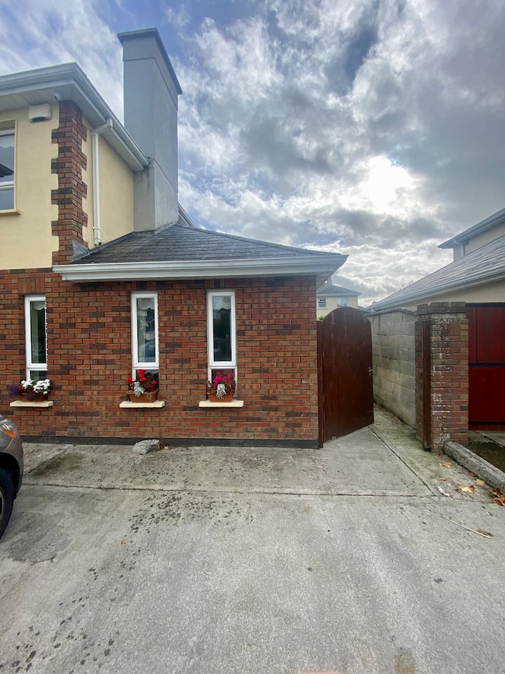Self Contained Flat In Thurles - Thurles