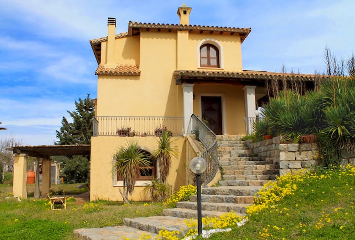 Appartamento In Casa Bifamiliare Con Giardino -Cam - Santa Maria Navarrese