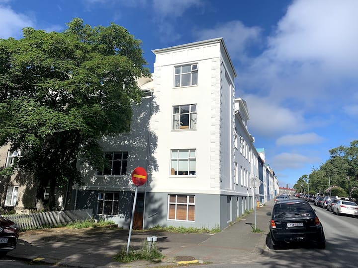2 Bedrooms In A Landmark Building In Old Vesturbær - Iceland