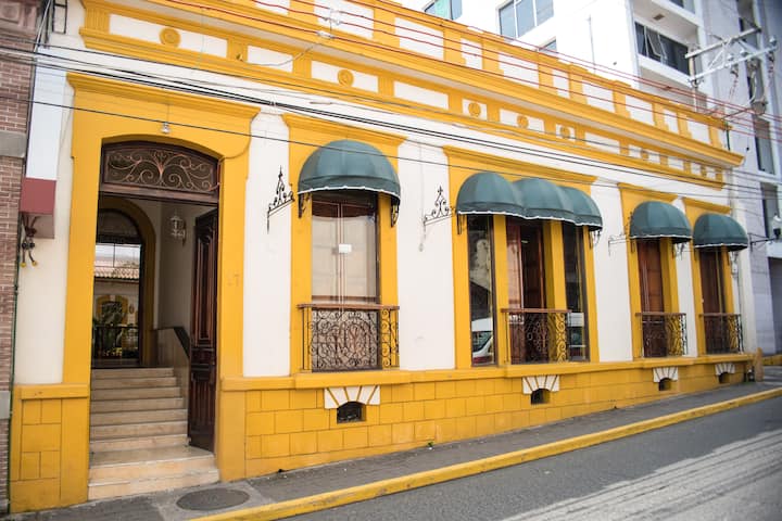 Cómoda Habitación En El Centro De Xalapa - Xalapa