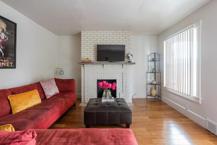 Spacious, Stylish, Quiet 3-br And Great Location - 몬로빌