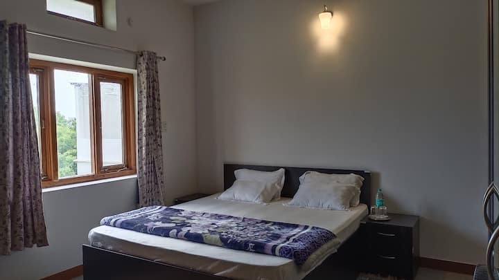 2bhk Cozy Village Suite W/ Breakfast. Family Only - Varanasi