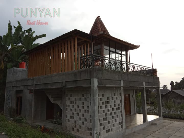 Punyan Resthouse - Tawangmangu