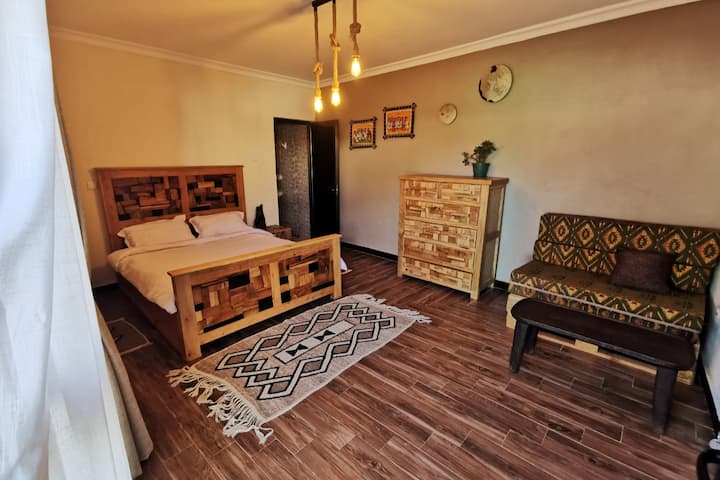 Rustic&stylish Home In ❤️ Of Aa W/huge Cozy Garden - Addis Ababa