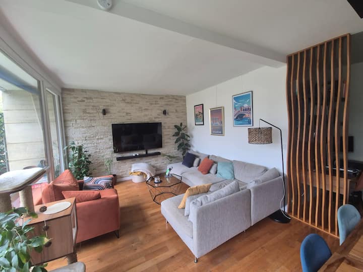 Chambre Cosy Avec Salle De Bain Privative - Versailles