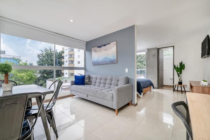 Prime Location! Apartment Near Metro 402 - Medellín