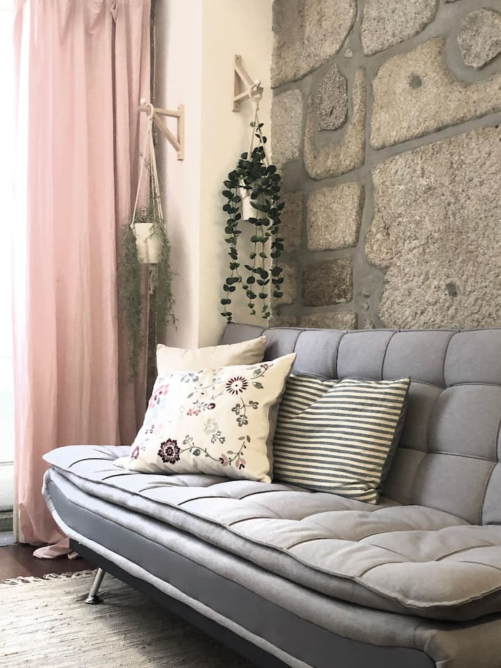 Casa De Pedra 2 (Historic Center+2bedroom+balcony) - Porto, Portugal