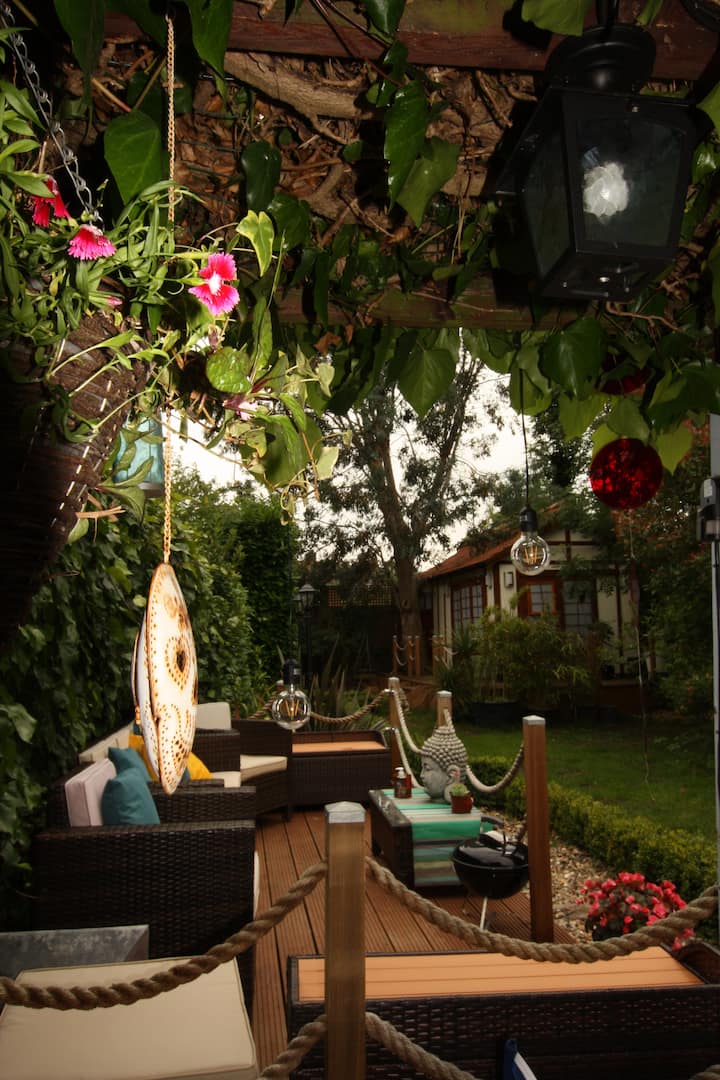 A Thai Seaside Retreat In The Heart Of Whitstable! - Whitstable