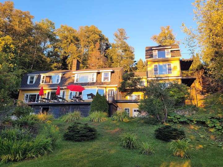 L'arche De Thyra - Thyra's Ark - Lake View - Sainte-Agathe-des-Monts