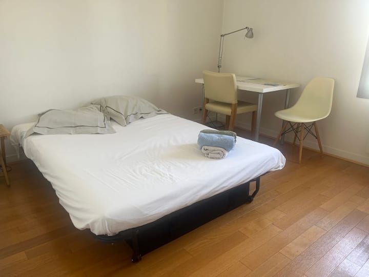 Chambre Privée 23 M2 Courbevoie La Défense - Courbevoie