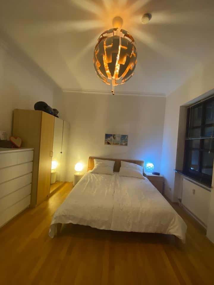 Zimmer Toplage Eigenes Badezimmer - Nuremberg