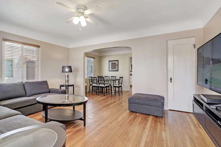 Diamond Of Downtown, Walk To Zoo, Eats, Night Life - Albuquerque, NM