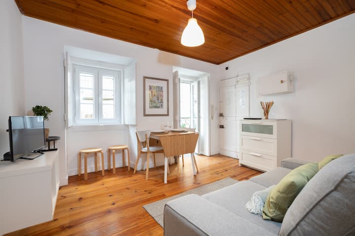 1 Cozy Apartment@traditional Lisbon - Benfica