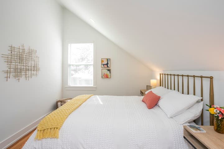 Stylish East Nash Retreat ~Close To Dt! - Nashville, TN