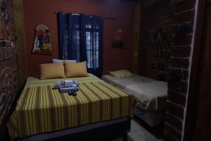 Hostal Meson De San Fernando, - El Salvador