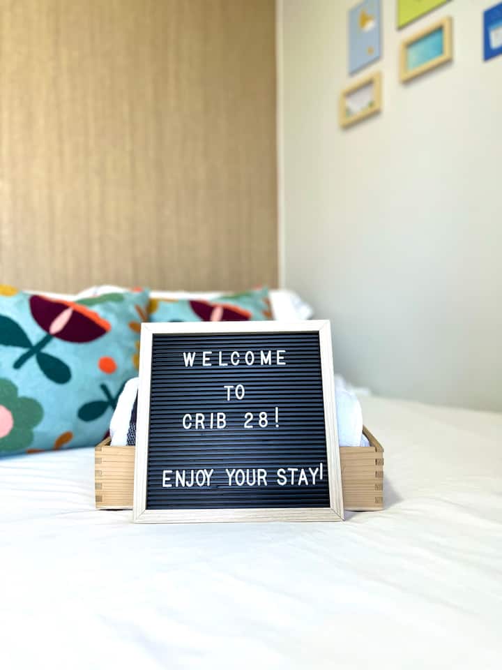 Crib28 Homey & Chic  Condo W/wifi & 🔺Netflix🔺 - Quezon City