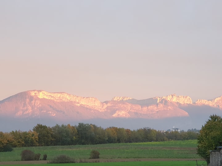 Appartement Indépendant à Annecy - Ibis Budget Annecy sud-Poisy