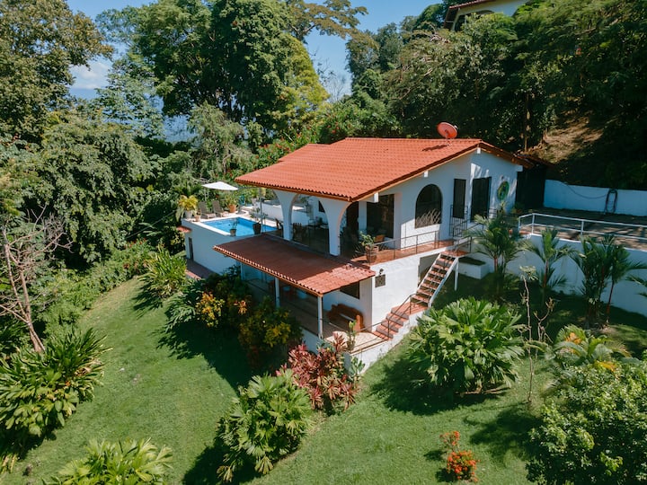 Villa Arturo! 2 Brm, Ocean, Mountain And Town View - Playa Blanca, Costa Rica