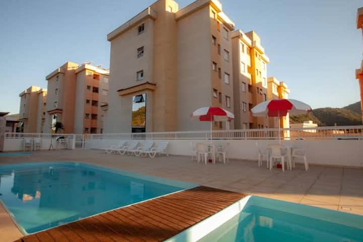 Condominio Em Ubatuba Prox A Diversas Praias - Ubatuba