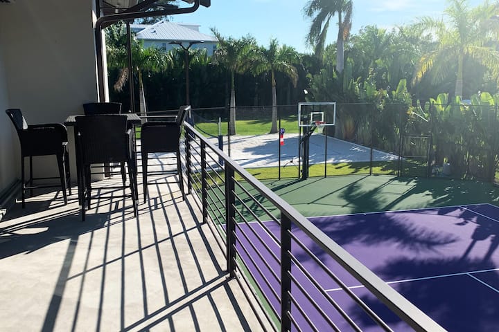 Athlete's Dream!  You Own Private Sports Resort. - Sarasota, FL