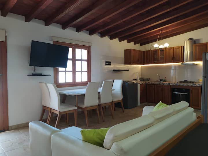 Lindo Estudio Con Vista En El Centro Histórico - Cartagena