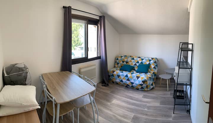 Petit Studio Lumineux Proche Centre-ville - Annecy