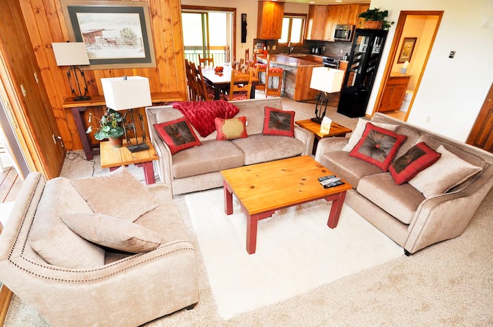 Easy Ski Access To Steamboat Ski Resort - Steamboat Springs