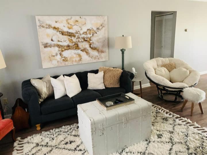 Historic In Town Area Renovated 2nd Floor Condo - Columbia, SC