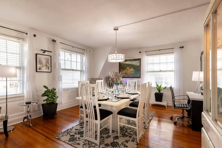 Lux Modern King Size Bed Ensuite Close To Downtwn - Clinton, NY