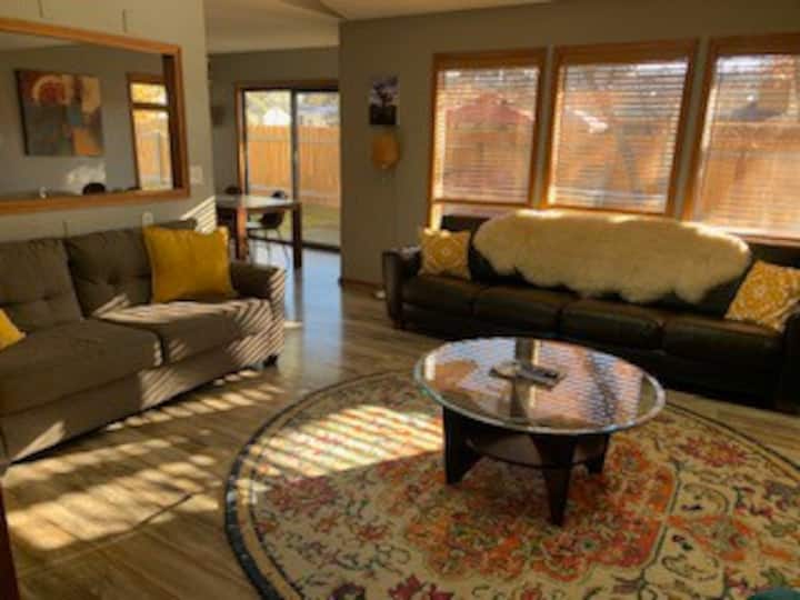 Great House With Enclosed Yard And Hot Tub - Boise, ID