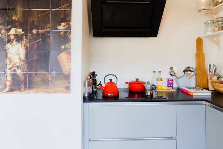 Ruim En Licht Appartement - Utrecht