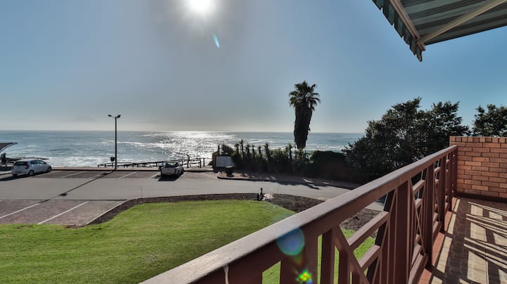 Spacious Apartment On The Beach! - Mossel Bay