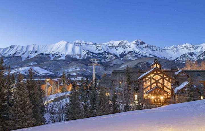 Ski Side Retreat: Soak, Ski, Sip - Telluride, CO