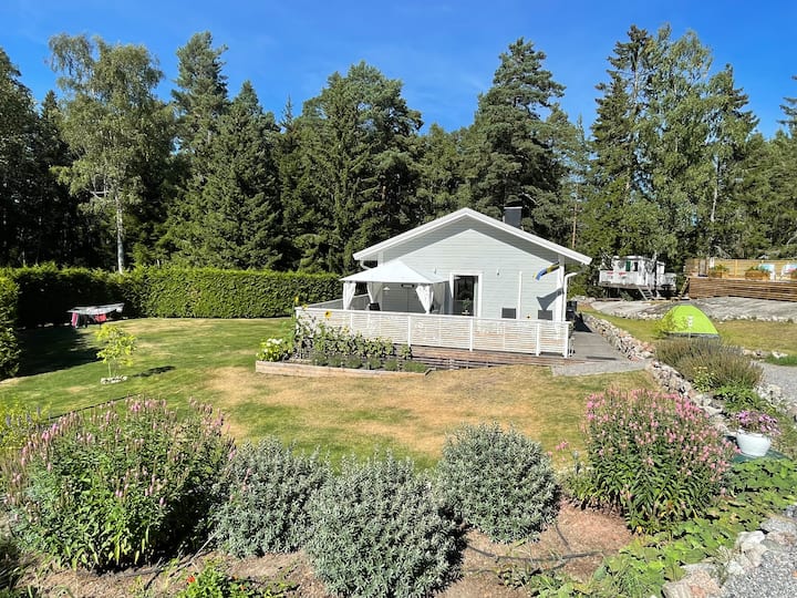 Villa Med Pool, Utekök, Pizzaugn - Nära Stockholm! - Sweden