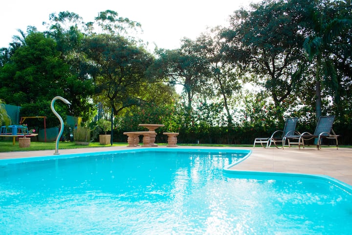 Espaço Rony, Ar E Piscina Aquecida. - Olímpia