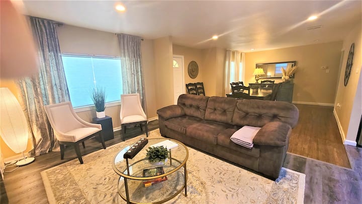 Great Home About 15 Mins From Down Town Dallas! - Mesquite, TX