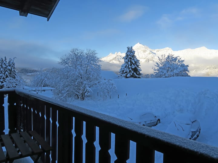 Crest Voland Face Au Mont Charvin - Crest-Voland