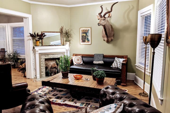 Beautiful Bayview 2 Story Loft W/skylights, Wetbar - Milwaukee
